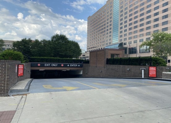 Capitol Commons Self Park | iParkit Indianapolis Parking