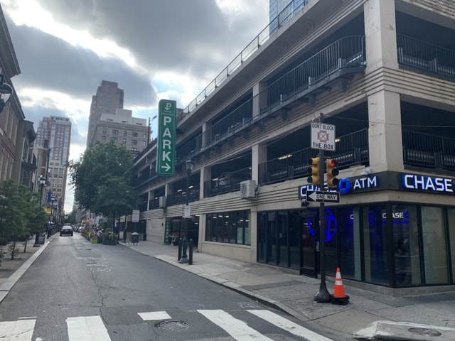 15th & Sansom Garage | iParkit Philadelphia Parking