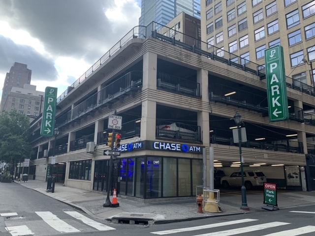 15th & Sansom Garage | iParkit Philadelphia Parking