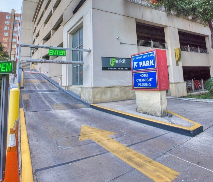 Market Street Garage | iParkit San Antonio Parking